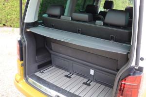 Volkswagen Multivan 2019 Alīta, ar dzinēja tilpumu 2.00 L un nobraukumu 105 tūkst. km par 36950 €, foto 17 vietnē AUTOMOTO.COM.LV