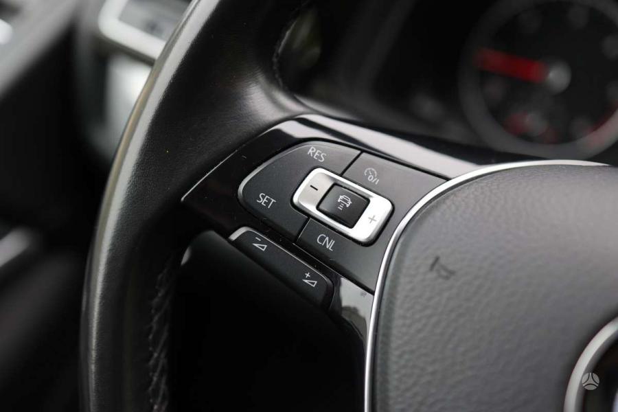 Volkswagen Multivan 2019 Alīta, ar dzinēja tilpumu 2.00 L un nobraukumu 105 tūkst. km par 36950 €, foto 24 vietnē AUTOMOTO.COM.LV