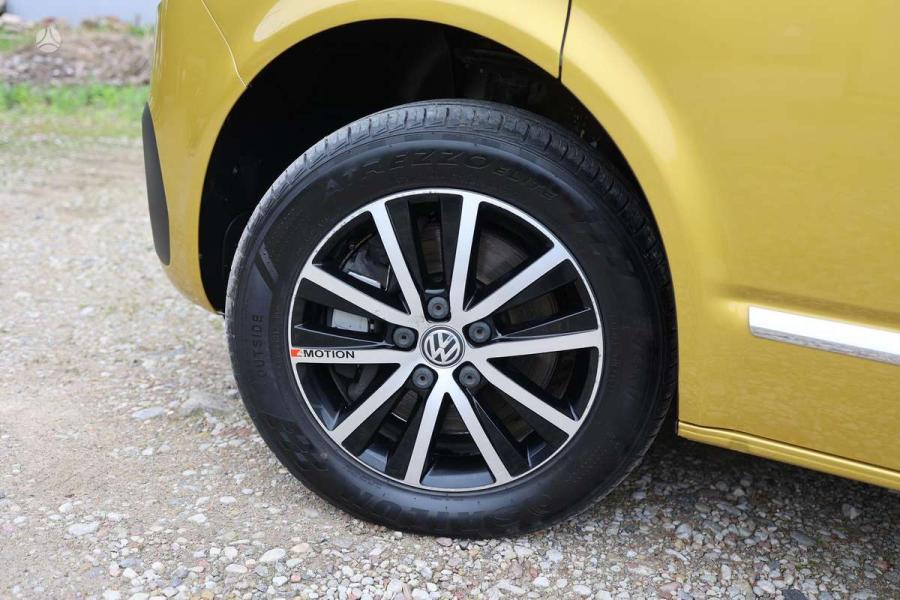 Volkswagen Multivan 2019 Alīta, ar dzinēja tilpumu 2.00 L un nobraukumu 105 tūkst. km par 36950 €, foto 33 vietnē AUTOMOTO.COM.LV
