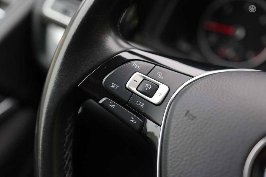 Volkswagen Multivan 2019 Alīta, ar dzinēja tilpumu 2.00 L un nobraukumu 105 tūkst. km par 36950 €, foto 24 vietnē AUTOMOTO.COM.LV