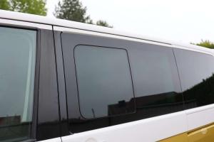 Volkswagen Multivan 2019 Alīta, ar dzinēja tilpumu 2.00 L un nobraukumu 105 tūkst. km par 36950 €, foto 36 vietnē AUTOMOTO.COM.LV