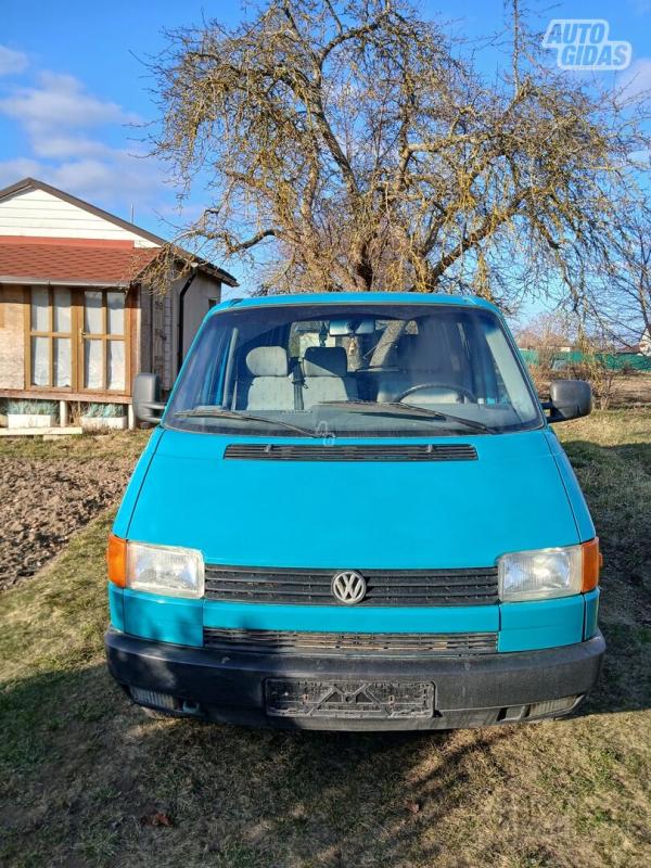 Volkswagen Multivan 1992 Vilkaviškis, ar dzinēja tilpumu 2.40 L un nobraukumu 348 tūkst. km par 2400 €, foto 4 vietnē AUTOMOTO.COM.LV