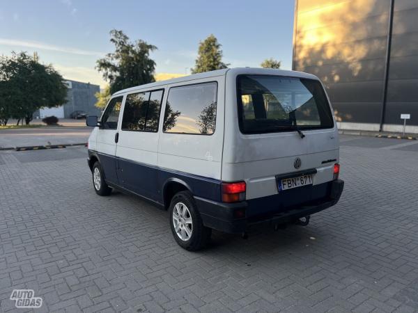 Volkswagen Multivan 1993 Klaipėda, ar dzinēja tilpumu 2.40 L un nobraukumu 288 tūkst. km par 2100 €, foto 3 vietnē AUTOMOTO.COM.LV
