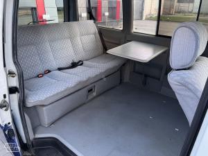 Volkswagen Multivan 1993 Klaipėda, ar dzinēja tilpumu 2.40 L un nobraukumu 288 tūkst. km par 2100 €, foto 12 vietnē AUTOMOTO.COM.LV