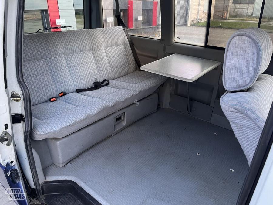 Volkswagen Multivan 1993 Klaipėda, ar dzinēja tilpumu 2.40 L un nobraukumu 288 tūkst. km par 2100 €, foto 12 vietnē AUTOMOTO.COM.LV