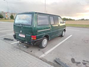 Volkswagen Multivan 1993 in Siauliai, with an engine capacity of 2.40 L and mileage of 472 thousand km for 1000 €, photo 4 on AUTOMOTO.COM.LV