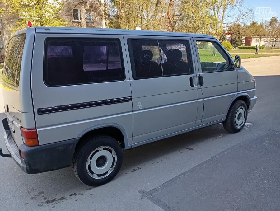Volkswagen Multivan 1994 Kauņa, ar dzinēja tilpumu 2.40 L un nobraukumu 395 tūkst. km par 2350 €, foto 10 vietnē AUTOMOTO.COM.LV