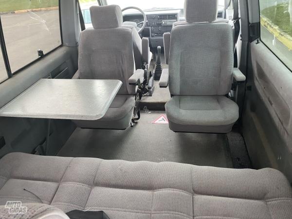 Volkswagen Multivan 1994 Kretinga, ar dzinēja tilpumu 2.40 L un nobraukumu 483 tūkst. km par 2200 €, foto 6 vietnē AUTOMOTO.COM.LV