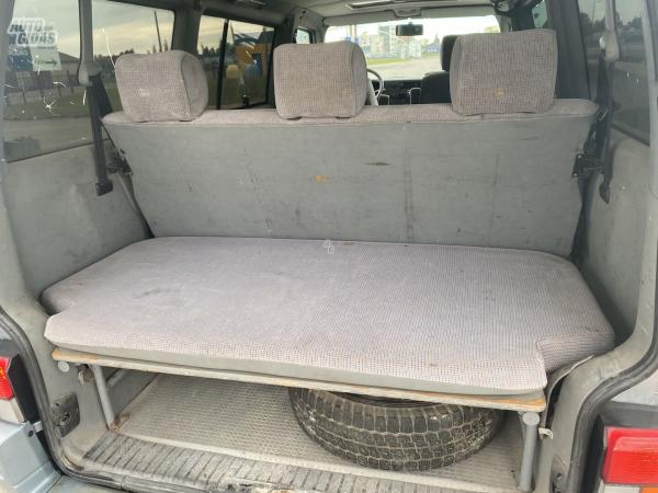Volkswagen Multivan 1994 Kretinga, ar dzinēja tilpumu 2.40 L un nobraukumu 483 tūkst. km par 2200 €, foto 7 vietnē AUTOMOTO.COM.LV