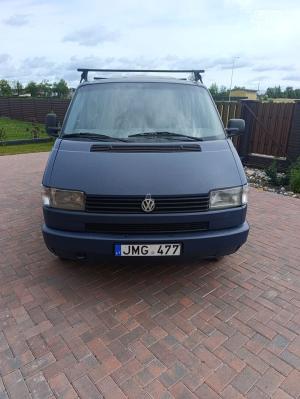 Volkswagen Multivan 1995 Šilalė, ar dzinēja tilpumu 2.40 L un nobraukumu 310 tūkst. km par 3250 €, foto  vietnē AUTOMOTO.COM.LV