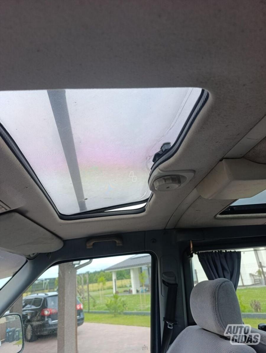 Volkswagen Multivan 1995 Šilalė, ar dzinēja tilpumu 2.40 L un nobraukumu 310 tūkst. km par 3250 €, foto 9 vietnē AUTOMOTO.COM.LV