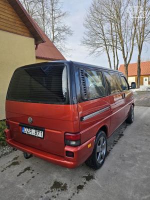 Volkswagen Multivan 1997 Panevēža, ar dzinēja tilpumu 2.50 L un nobraukumu 453 tūkst. km par 2400 €, foto  vietnē AUTOMOTO.COM.LV