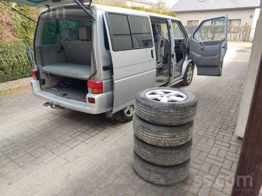 Volkswagen Multivan 2000 Ogre, ar dzinēja tilpumu 2.50 L un nobraukumu 283 tūkst. km par 4450 €, foto 13 vietnē AUTOMOTO.COM.LV