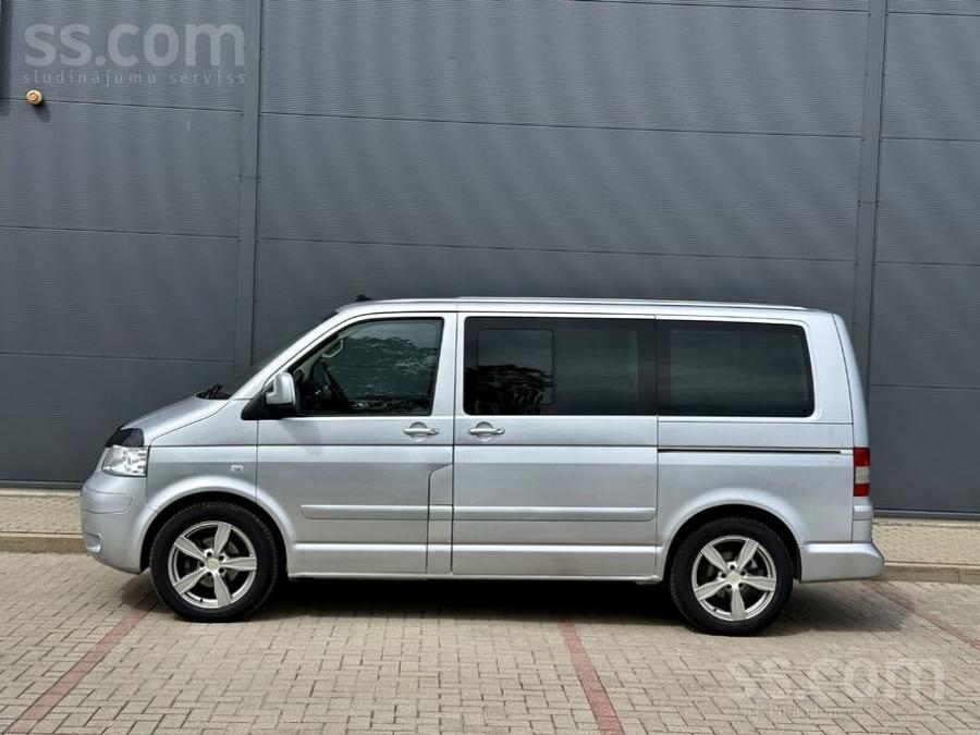 Volkswagen Multivan 2003 Rīga, ar dzinēja tilpumu 2.50 L un nobraukumu 435 tūkst. km par 5650 €, foto 4 vietnē AUTOMOTO.COM.LV