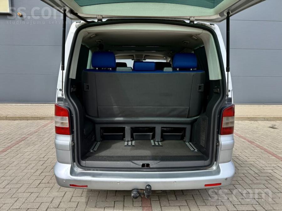 Volkswagen Multivan 2003 Rīga, ar dzinēja tilpumu 2.50 L un nobraukumu 435 tūkst. km par 5650 €, foto 10 vietnē AUTOMOTO.COM.LV