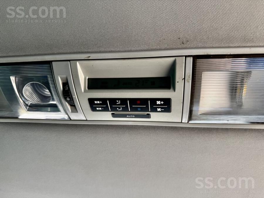 Volkswagen Multivan 2003 Rīga, ar dzinēja tilpumu 2.50 L un nobraukumu 435 tūkst. km par 5650 €, foto 16 vietnē AUTOMOTO.COM.LV