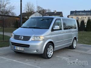 Volkswagen Multivan 2003 Tukums, ar dzinēja tilpumu 2.50 L un nobraukumu 400 tūkst. km par 6550 €, foto  vietnē AUTOMOTO.COM.LV