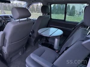 Volkswagen Multivan 2003 Tukums, ar dzinēja tilpumu 2.50 L un nobraukumu 400 tūkst. km par 6550 €, foto 14 vietnē AUTOMOTO.COM.LV