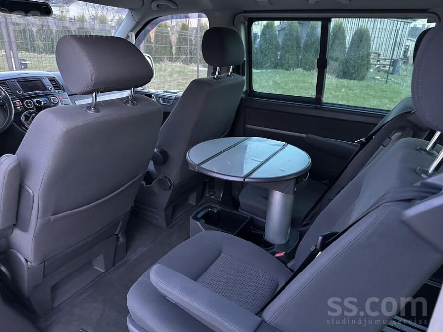 Volkswagen Multivan 2003 Tukums, ar dzinēja tilpumu 2.50 L un nobraukumu 400 tūkst. km par 6550 €, foto 14 vietnē AUTOMOTO.COM.LV