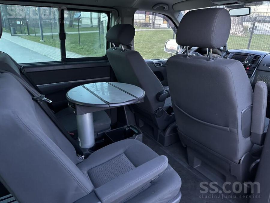 Volkswagen Multivan 2003 Tukums, ar dzinēja tilpumu 2.50 L un nobraukumu 400 tūkst. km par 6550 €, foto 16 vietnē AUTOMOTO.COM.LV