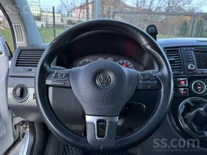 Volkswagen Multivan 2003 Tukums, ar dzinēja tilpumu 2.50 L un nobraukumu 400 tūkst. km par 6550 €, foto 20 vietnē AUTOMOTO.COM.LV