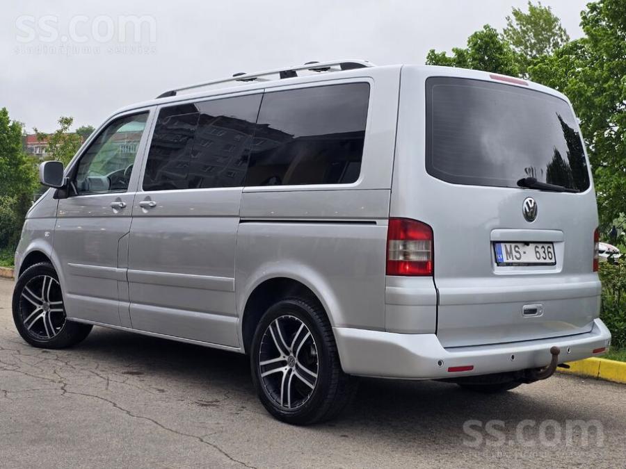 Volkswagen Multivan 2004 in Riga, with an engine capacity of 2.50 L and mileage of 0 thousand km for 6700 €, photo 4 on AUTOMOTO.COM.LV