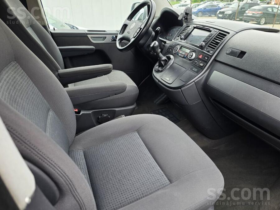 Volkswagen Multivan 2004 in Riga, with an engine capacity of 2.50 L and mileage of 0 thousand km for 6700 €, photo 7 on AUTOMOTO.COM.LV