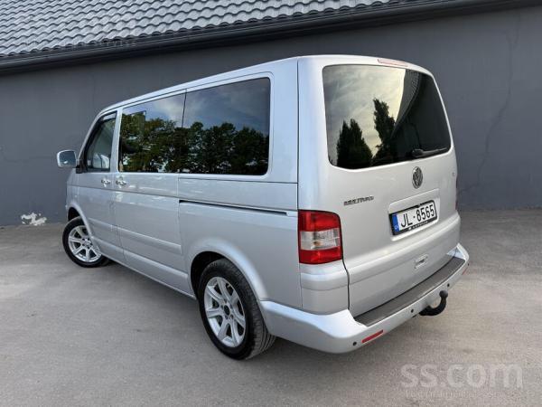 Volkswagen Multivan 2004 Jelgava, ar dzinēja tilpumu 2.50 L un nobraukumu 408 tūkst. km par 4200 €, foto 3 vietnē AUTOMOTO.COM.LV