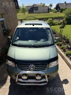 Volkswagen Multivan 2004 in Riga, with an engine capacity of 2.50 L and mileage of 325 thousand km for 8880 €, photo 3 on AUTOMOTO.COM.LV