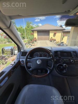 Volkswagen Multivan 2004 in Riga, with an engine capacity of 2.50 L and mileage of 325 thousand km for 8880 €, photo 11 on AUTOMOTO.COM.LV