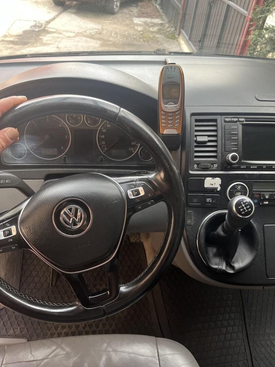 Volkswagen Multivan 2004 in Vilnius, with an engine capacity of 2.50 L and mileage of 306 thousand km for 6900 €, photo 18 on AUTOMOTO.COM.LV