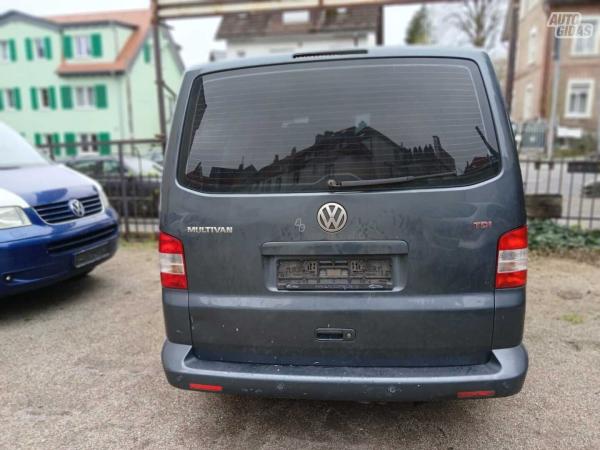 Volkswagen Multivan 2006 in Vilnius, with an engine capacity of 2.50 L and mileage of 324 thousand km for 3250 €, photo 6 on AUTOMOTO.COM.LV