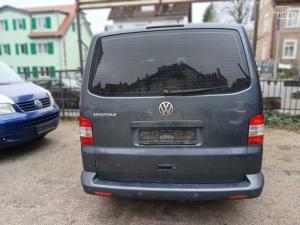 Volkswagen Multivan 2006 Viļņa, ar dzinēja tilpumu 2.50 L un nobraukumu 324 tūkst. km par 3250 €, foto 7 vietnē AUTOMOTO.COM.LV
