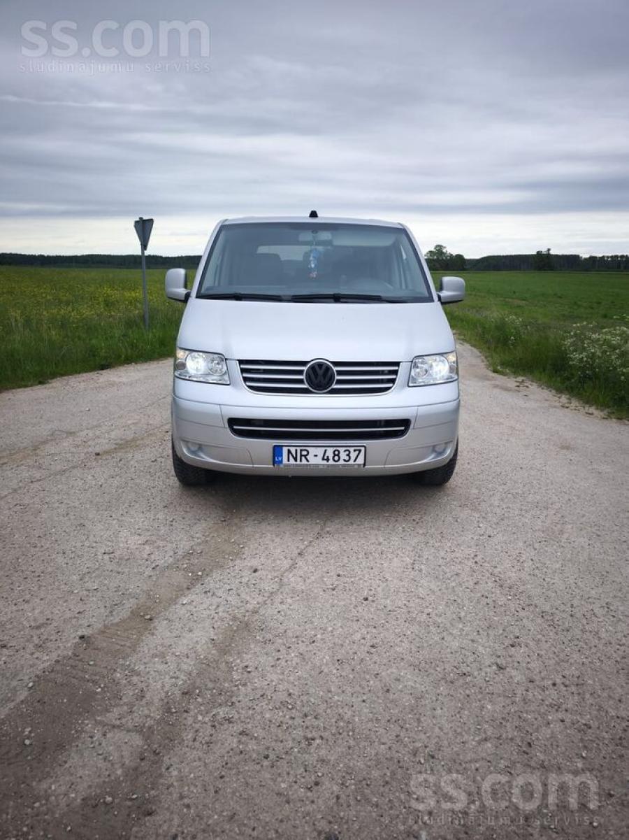 Volkswagen Multivan 2006 Saldus, ar dzinēja tilpumu 2.50 L un nobraukumu 301 tūkst. km par 5650 €, foto 3 vietnē AUTOMOTO.COM.LV