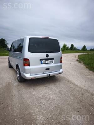 Volkswagen Multivan 2006 Saldus, ar dzinēja tilpumu 2.50 L un nobraukumu 301 tūkst. km par 5650 €, foto 4 vietnē AUTOMOTO.COM.LV