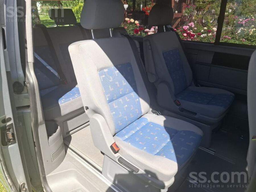 Volkswagen Multivan 2006 Madona, ar dzinēja tilpumu 2.50 L un nobraukumu 312 tūkst. km par 6500 €, foto 7 vietnē AUTOMOTO.COM.LV