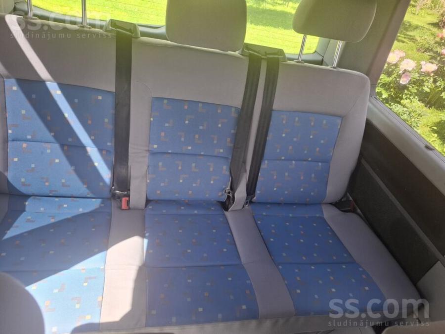 Volkswagen Multivan 2006 Madona, ar dzinēja tilpumu 2.50 L un nobraukumu 312 tūkst. km par 6500 €, foto 9 vietnē AUTOMOTO.COM.LV