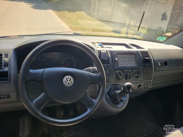 Volkswagen Multivan 2007 Viļņa, ar dzinēja tilpumu 2.50 L un nobraukumu 340 tūkst. km par 6900 €, foto 7 vietnē AUTOMOTO.COM.LV