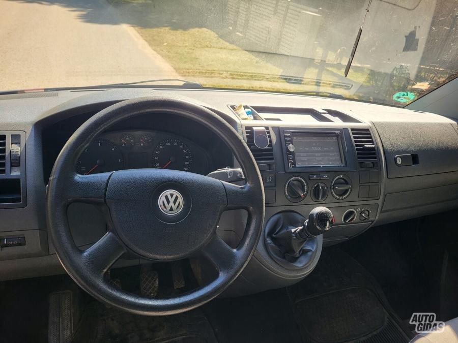 Volkswagen Multivan 2007 in Vilnius, with an engine capacity of 2.50 L and mileage of 340 thousand km for 6900 €, photo 7 on AUTOMOTO.COM.LV