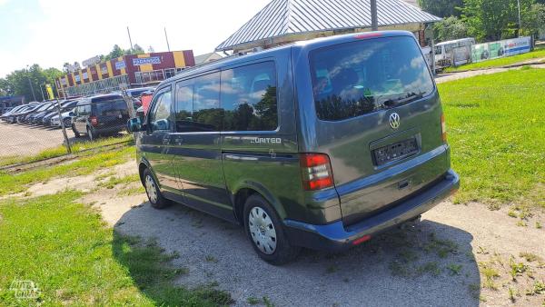 Volkswagen Multivan 2008 Viļņa, ar dzinēja tilpumu 2.50 L un nobraukumu 288 tūkst. km par 11500 €, foto 6 vietnē AUTOMOTO.COM.LV