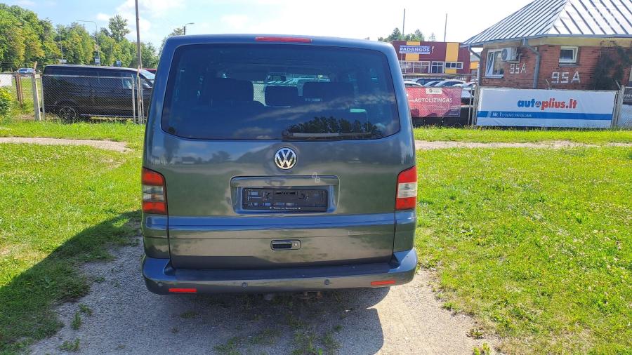 Volkswagen Multivan 2008 Viļņa, ar dzinēja tilpumu 2.50 L un nobraukumu 288 tūkst. km par 11500 €, foto 10 vietnē AUTOMOTO.COM.LV