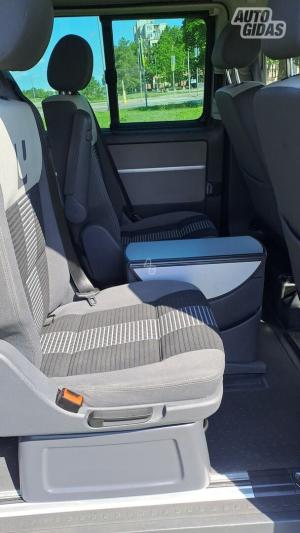 Volkswagen Multivan 2008 Viļņa, ar dzinēja tilpumu 2.50 L un nobraukumu 288 tūkst. km par 11500 €, foto 13 vietnē AUTOMOTO.COM.LV