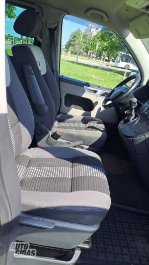 Volkswagen Multivan 2008 Viļņa, ar dzinēja tilpumu 2.50 L un nobraukumu 288 tūkst. km par 11500 €, foto 14 vietnē AUTOMOTO.COM.LV