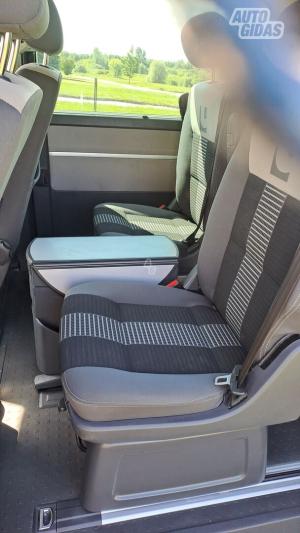 Volkswagen Multivan 2008 Viļņa, ar dzinēja tilpumu 2.50 L un nobraukumu 288 tūkst. km par 11500 €, foto 23 vietnē AUTOMOTO.COM.LV