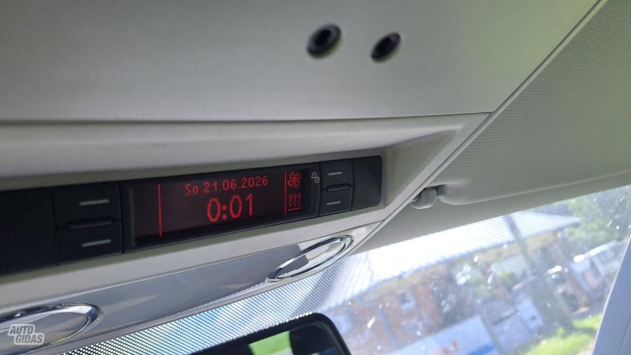 Volkswagen Multivan 2008 Viļņa, ar dzinēja tilpumu 2.50 L un nobraukumu 288 tūkst. km par 11500 €, foto 32 vietnē AUTOMOTO.COM.LV