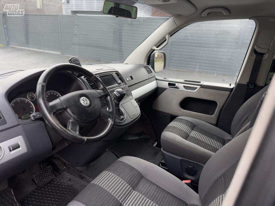 Volkswagen Multivan 2009 Klaipėda, ar dzinēja tilpumu 2.50 L un nobraukumu 349 tūkst. km par 7950 €, foto 6 vietnē AUTOMOTO.COM.LV