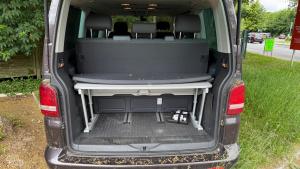 Volkswagen Multivan 2010 in Kretinga, with an engine capacity of 2.00 L and mileage of 310 thousand km for 6990 €, photo 6 on AUTOMOTO.COM.LV
