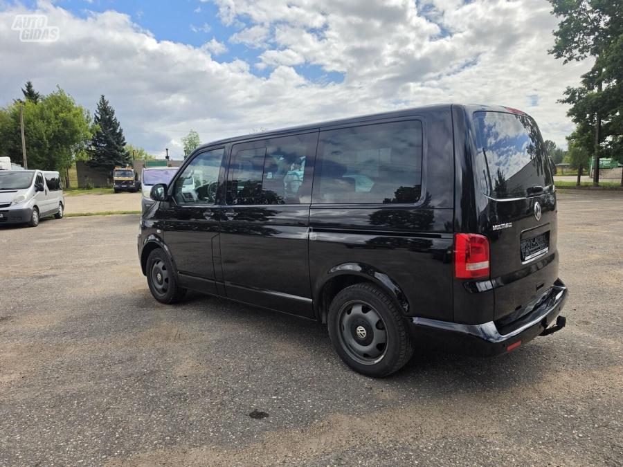 Volkswagen Multivan 2010 Viļņa, ar dzinēja tilpumu 2.00 L un nobraukumu 309 tūkst. km par 12950 €, foto 4 vietnē AUTOMOTO.COM.LV