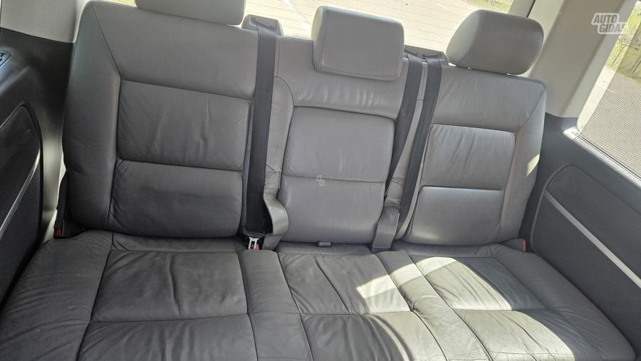 Volkswagen Multivan 2011 Kaišiadorys, ar dzinēja tilpumu 2.00 L un nobraukumu 260 tūkst. km par 11900 €, foto 13 vietnē AUTOMOTO.COM.LV
