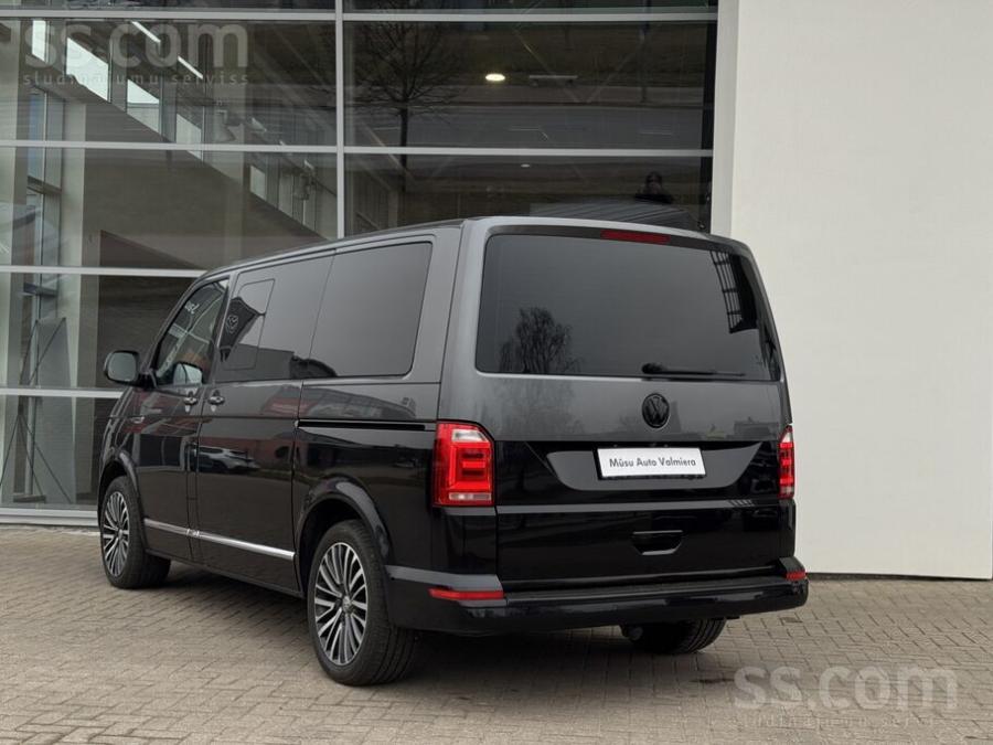 Volkswagen Multivan 2017 in Valmiera, with an engine capacity of 2.00 L and mileage of 165 thousand km for 35250 €, photo 4 on AUTOMOTO.COM.LV